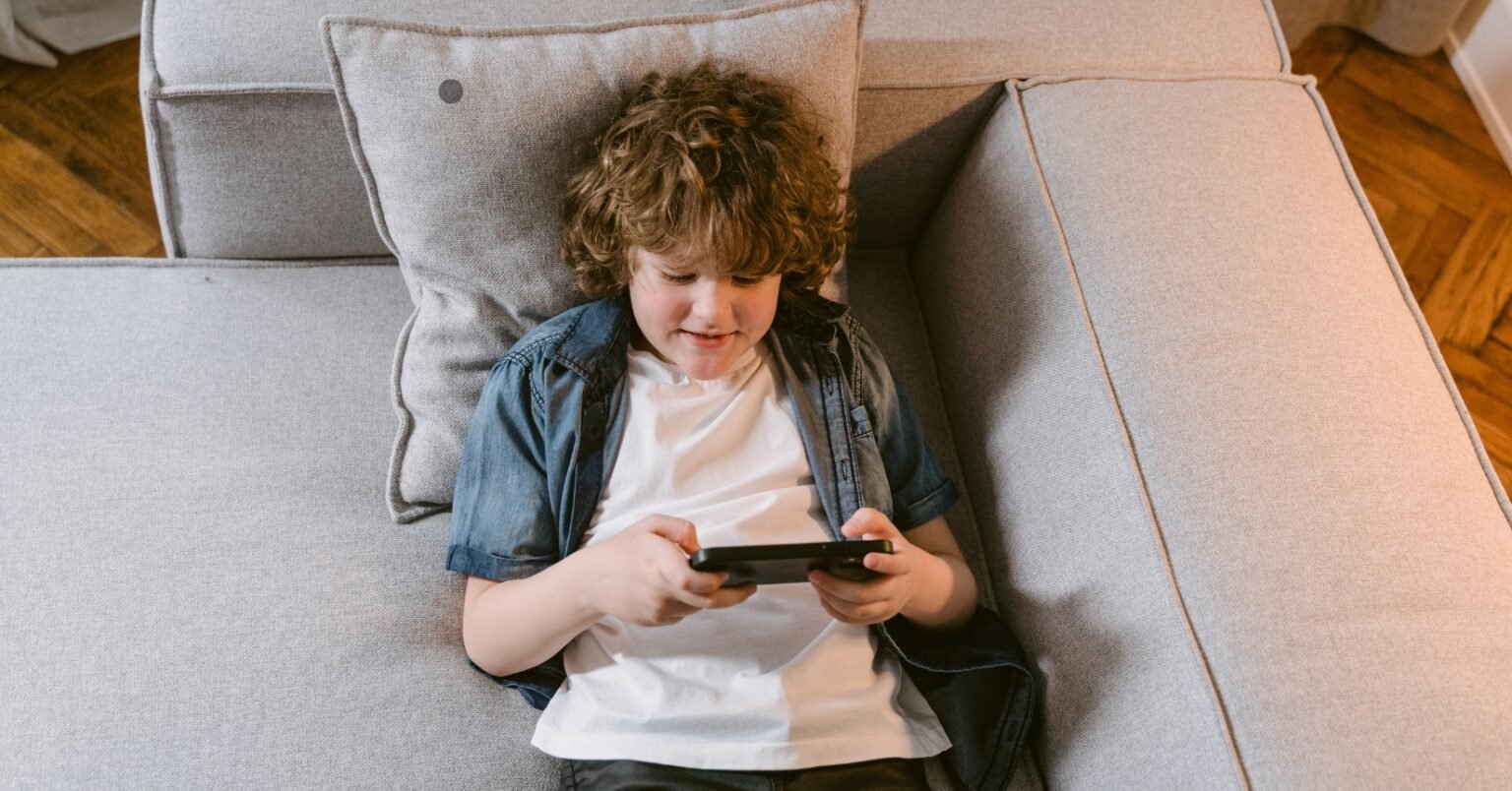 7 things parents should know about Roblox and child safety