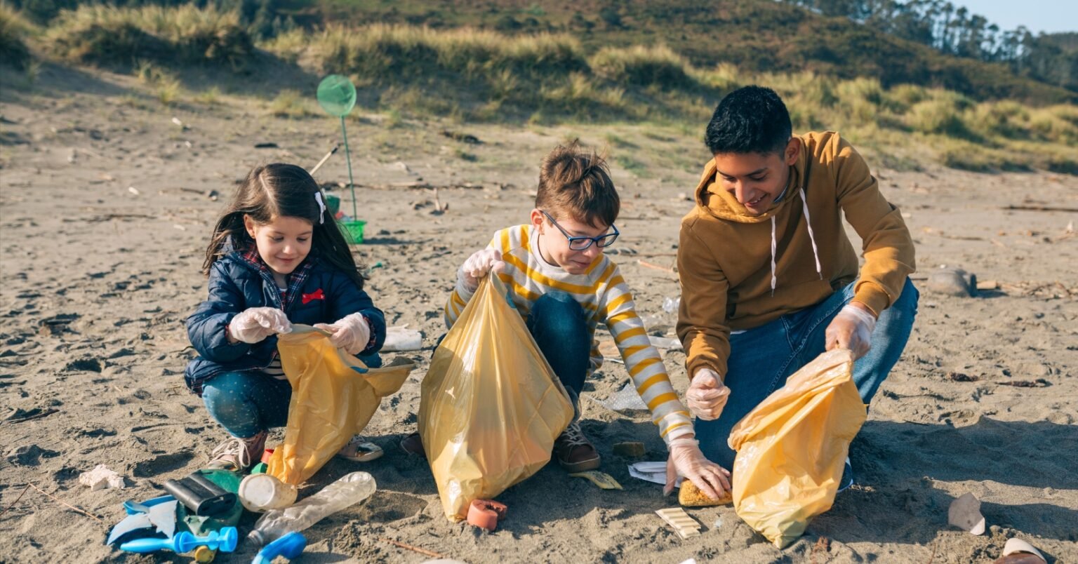 10 activities to teach how to take care of the environment for children