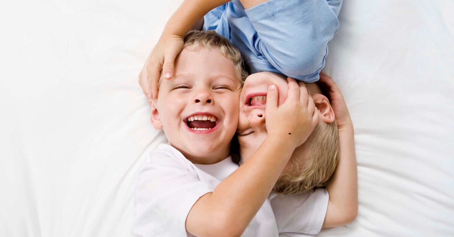 7 tips to manage behavioral problems in twins